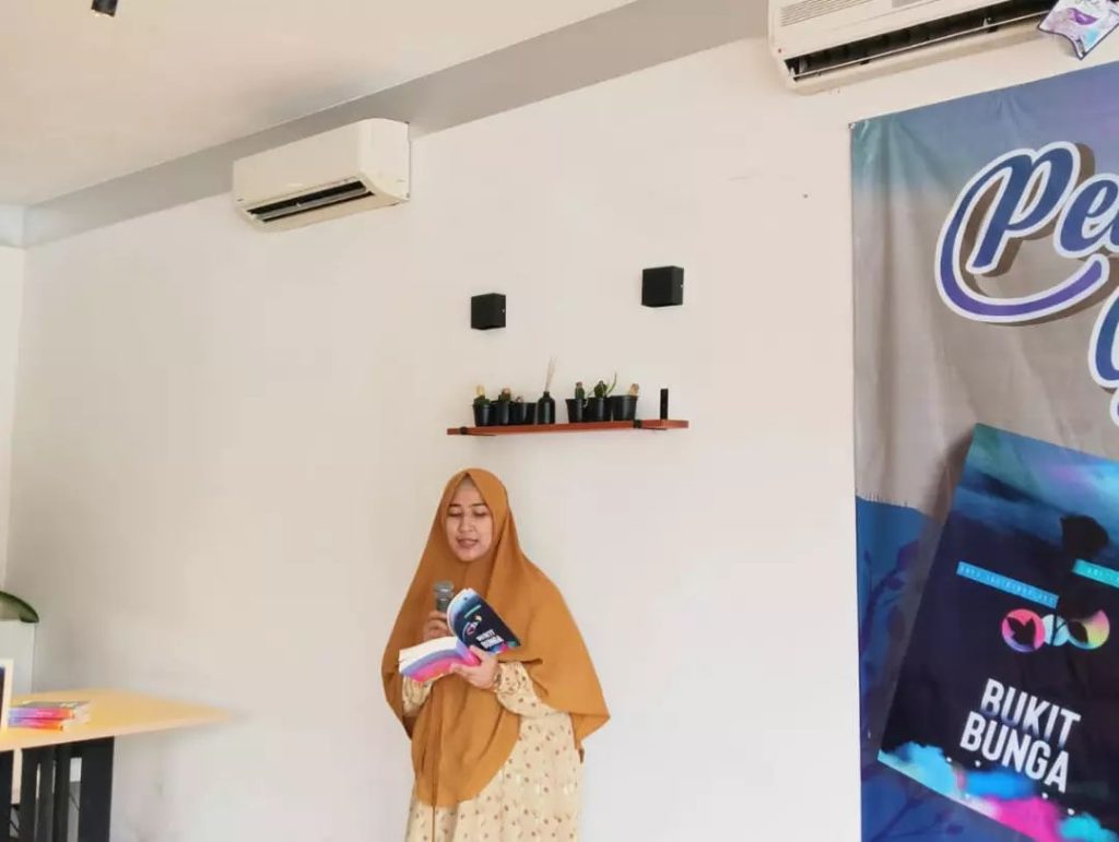 Peluncuran Buku Bukit Bunga - SIP Publishing